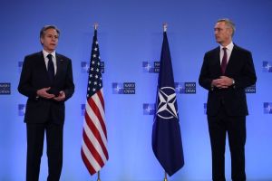 U.S. Secretary of State discusses enhancing support for Ukraine with ...